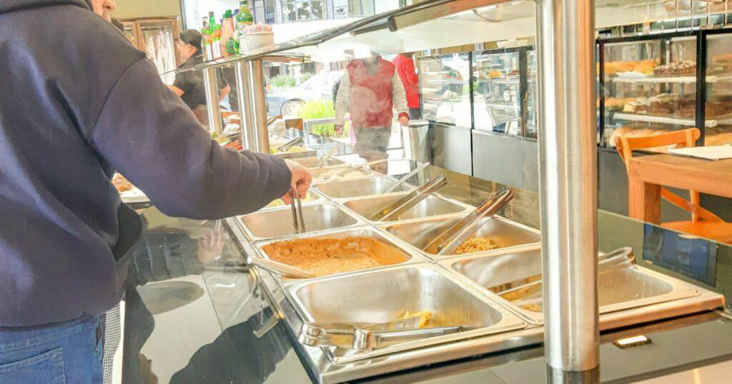 Restaurante El Cordeiro Bristô abre as portas ao lado do Hospital ...